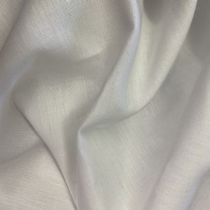 Fine quality muslin 44/45" This needs to be scoured. – Debbie Maddy